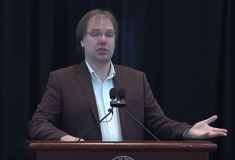 Sram ih bilo! Namjerno drže ljude u strahu. Zašto? – Dr. James Lyons ...